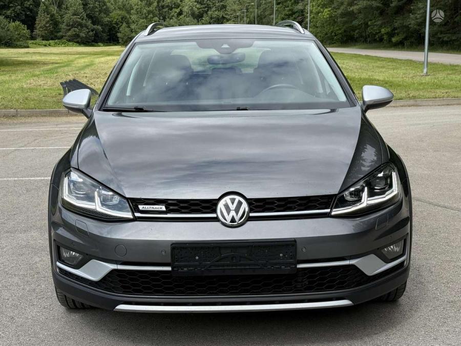 Pelēks Volkswagen Golf Alltrack 2017 Prienai, ar dzinēja tilpumu 1.97 L un nobraukumu 283 tūkst. km par 8950 €, foto 10 vietnē AUTOMOTO.COM.LV