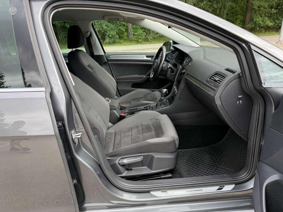 Pelēks Volkswagen Golf Alltrack 2017 Prienai, ar dzinēja tilpumu 1.97 L un nobraukumu 283 tūkst. km par 8950 €, foto 29 vietnē AUTOMOTO.COM.LV