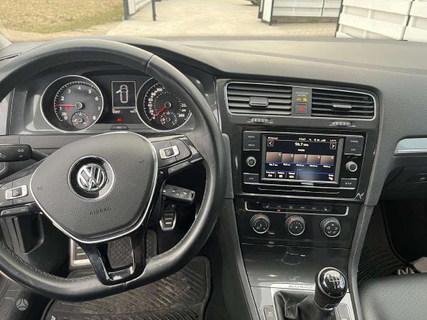 Grey Volkswagen Golf Alltrack 2019 in Kretinga, with an engine capacity of 1.80 L and mileage of 81 thousand km for 7500 €, photo 6 on AUTOMOTO.COM.LV