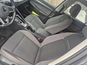 Grey Volkswagen Golf Alltrack 2022 in Vilnius, with an engine capacity of 1.97 L and mileage of 181 thousand km for 17400 €, photo 10 on AUTOMOTO.COM.LV