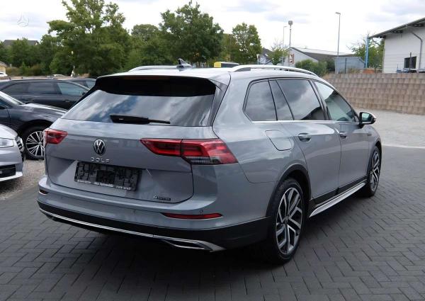 Фольксваген Golf Alltrack 2022 в Утена на AUTOMOTO.COM.LV Серый Фольксваген Golf Alltrack 2022 в Утена, объемом двигателя 2.00 л и пробегом 213 тыс. км за 17600 €, фото 5 на AUTOMOTO.COM.LV