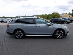Grey Volkswagen Golf Alltrack 2022 in Utena, with an engine capacity of 2.00 L and mileage of 213 thousand km for 16300 €, photo 8 on AUTOMOTO.COM.LV
