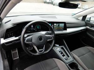 Grey Volkswagen Golf Alltrack 2022 in Utena, with an engine capacity of 2.00 L and mileage of 213 thousand km for 16300 €, photo 16 on AUTOMOTO.COM.LV