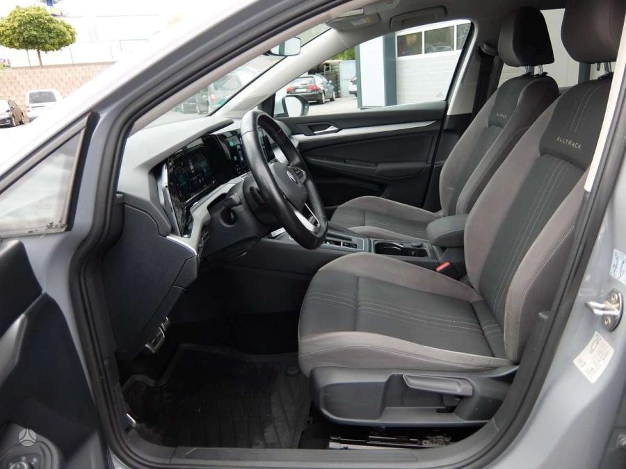 Grey Volkswagen Golf Alltrack 2022 in Utena, with an engine capacity of 2.00 L and mileage of 213 thousand km for 16300 €, photo 17 on AUTOMOTO.COM.LV
