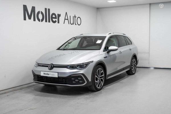 Pelēks Volkswagen Golf Alltrack 2023 Viļņa, ar dzinēja tilpumu 2.00 L un nobraukumu 160 tūkst. km par 21900 €, foto 1 vietnē AUTOMOTO.COM.LV
