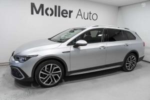 Pelēks Volkswagen Golf Alltrack 2023 Viļņa, ar dzinēja tilpumu 2.00 L un nobraukumu 160 tūkst. km par 21900 €, foto 3 vietnē AUTOMOTO.COM.LV