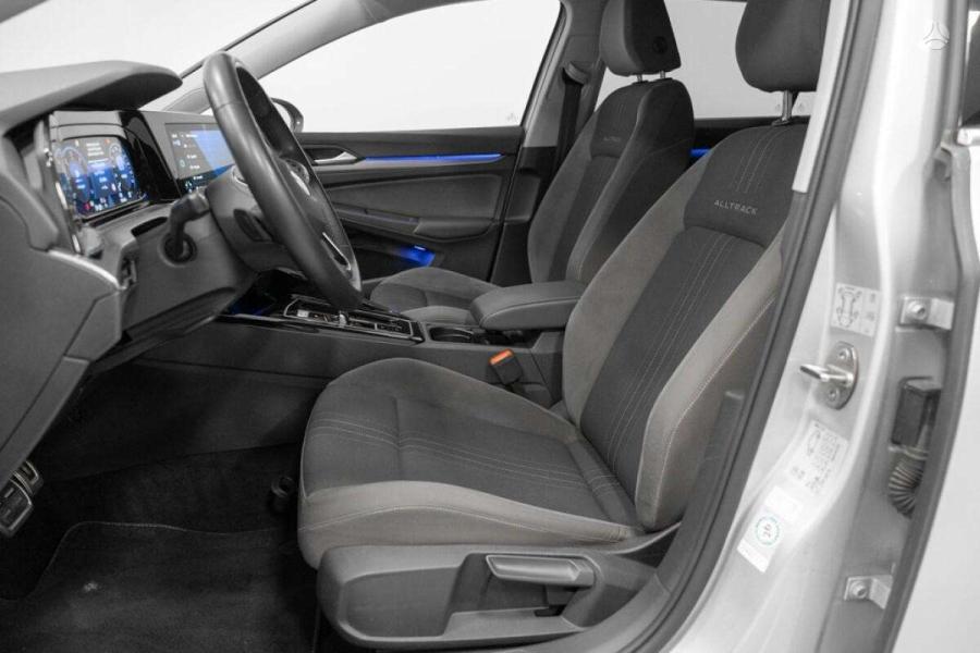 Pelēks Volkswagen Golf Alltrack 2023 Viļņa, ar dzinēja tilpumu 2.00 L un nobraukumu 160 tūkst. km par 21900 €, foto 6 vietnē AUTOMOTO.COM.LV
