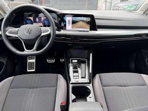 Grey Volkswagen Golf Alltrack 2023 in Vilnius, with an engine capacity of 2.00 L and mileage of 185 thousand km for 17900 €, photo 38 on AUTOMOTO.COM.LV