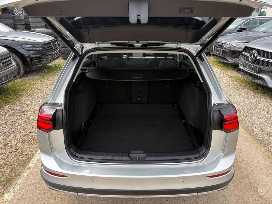 Grey Volkswagen Golf Alltrack 2023 in Vilnius, with an engine capacity of 2.00 L and mileage of 185 thousand km for 17900 €, photo 64 on AUTOMOTO.COM.LV
