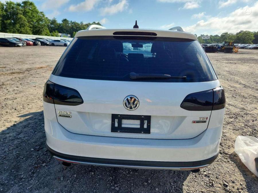 Balts Volkswagen Golf Alltrack 2018 Šauļi, ar dzinēja tilpumu 1.80 L un nobraukumu 128 tūkst. km par 5100 €, foto 7 vietnē AUTOMOTO.COM.LV