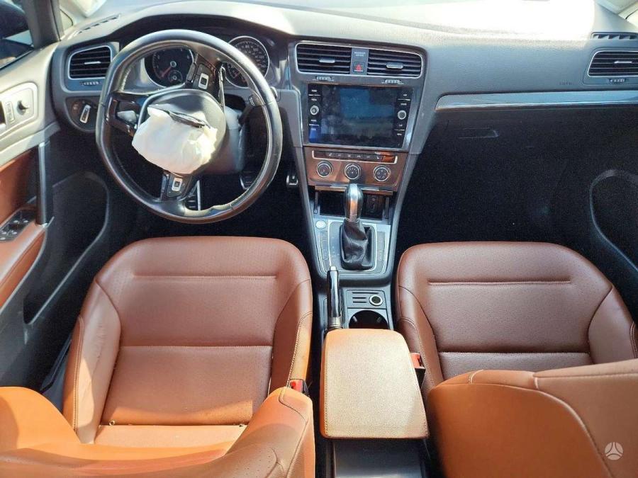 Balts Volkswagen Golf Alltrack 2018 Šauļi, ar dzinēja tilpumu 1.80 L un nobraukumu 128 tūkst. km par 5100 €, foto 9 vietnē AUTOMOTO.COM.LV