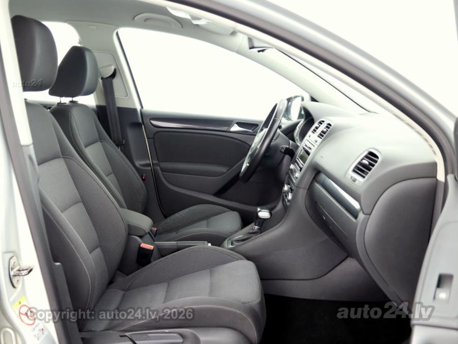 Beige Volkswagen Golf 2010 in Tallinn, with an engine capacity of 1.20 L and mileage of 186 thousand km for 2799 €, photo 7 on AUTOMOTO.COM.LV