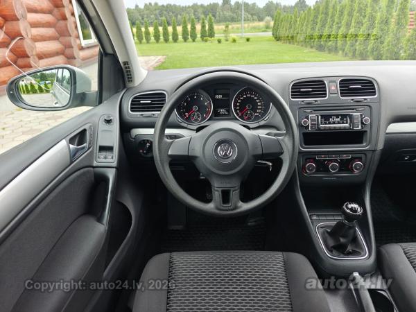Smilšu krāsa Volkswagen Golf 2011 Paide, ar dzinēja tilpumu 1.20 L un nobraukumu 234 tūkst. km par 3990 €, foto 10 vietnē AUTOMOTO.COM.LV
