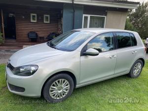Smilšu krāsa Volkswagen Golf 2013 Tallina, ar dzinēja tilpumu 1.40 L un nobraukumu 143 tūkst. km par 4300 €, foto 3 vietnē AUTOMOTO.COM.LV
