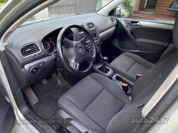 Бежевый Фольксваген Гольф 2013 в Таллин, объемом двигателя 1.40 л и пробегом 143 тыс. км за 4300 €, фото 5 на AUTOMOTO.COM.LV