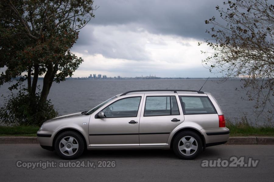 Smilšu krāsa Volkswagen Golf 2005 Tallina, ar dzinēja tilpumu 1.60 L un nobraukumu 50 tūkst. km par 4900 €, foto 4 vietnē AUTOMOTO.COM.LV