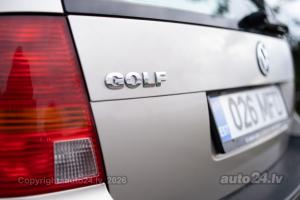 Smilšu krāsa Volkswagen Golf 2005 Tallina, ar dzinēja tilpumu 1.60 L un nobraukumu 50 tūkst. km par 4900 €, foto 14 vietnē AUTOMOTO.COM.LV
