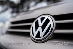 Smilšu krāsa Volkswagen Golf 2005 Tallina, ar dzinēja tilpumu 1.60 L un nobraukumu 50 tūkst. km par 4900 €, foto 16 vietnē AUTOMOTO.COM.LV