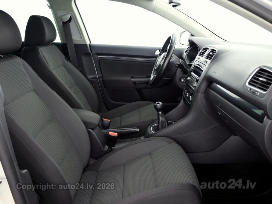 Beige Volkswagen Golf 2011 in Tallinn, with an engine capacity of 1.40 L and mileage of 179 thousand km for 2499 €, photo 7 on AUTOMOTO.COM.LV