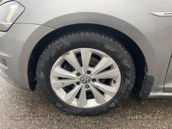 Smilšu krāsa Volkswagen Golf 2014 Tartu, ar dzinēja tilpumu 1.40 L un nobraukumu 425 tūkst. km par 3720 €, foto 8 vietnē AUTOMOTO.COM.LV