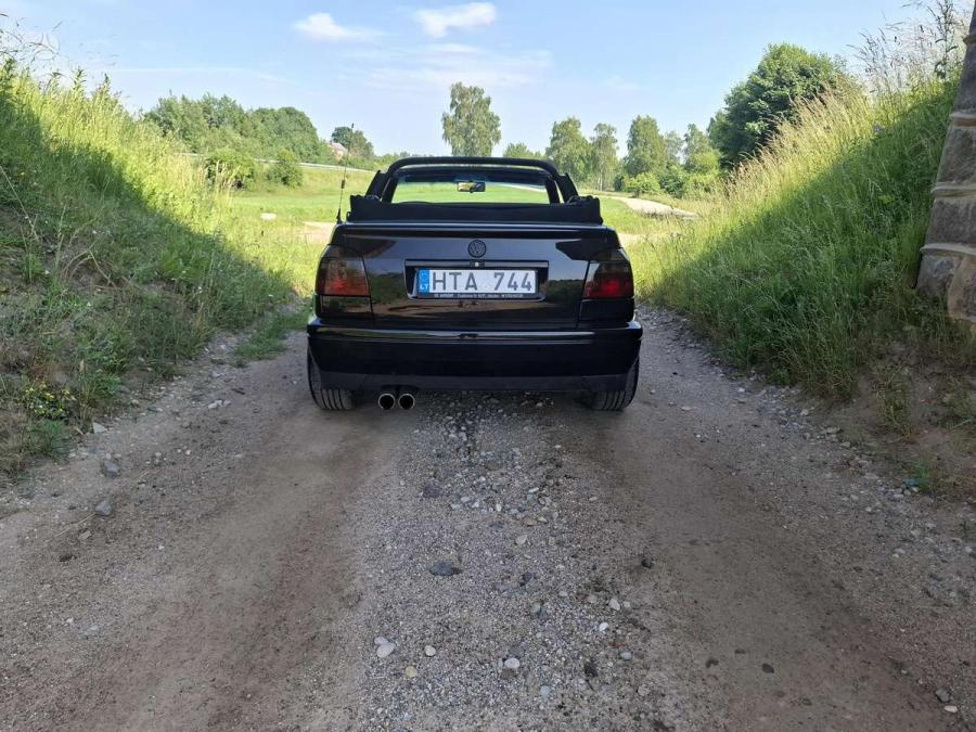 Black Volkswagen Golf 1996 in Kretinga, with an engine capacity of 1.90 L and mileage of 271 thousand km for 3200 €, photo 4 on AUTOMOTO.COM.LV