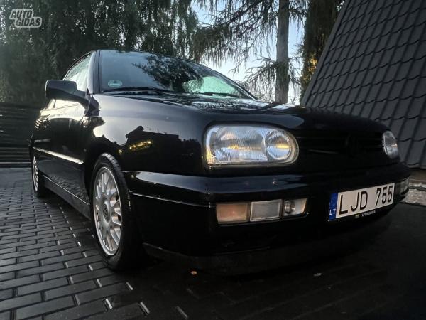 Melns Volkswagen Golf 1997 Viļņa, ar dzinēja tilpumu 1.80 L un nobraukumu 205 tūkst. km par 1800 €, foto 2 vietnē AUTOMOTO.COM.LV