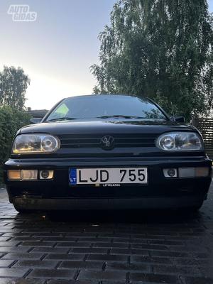 Black Volkswagen Golf 1997 in Vilnius, with an engine capacity of 1.80 L and mileage of 205 thousand km for 1800 €, photo 4 on AUTOMOTO.COM.LV