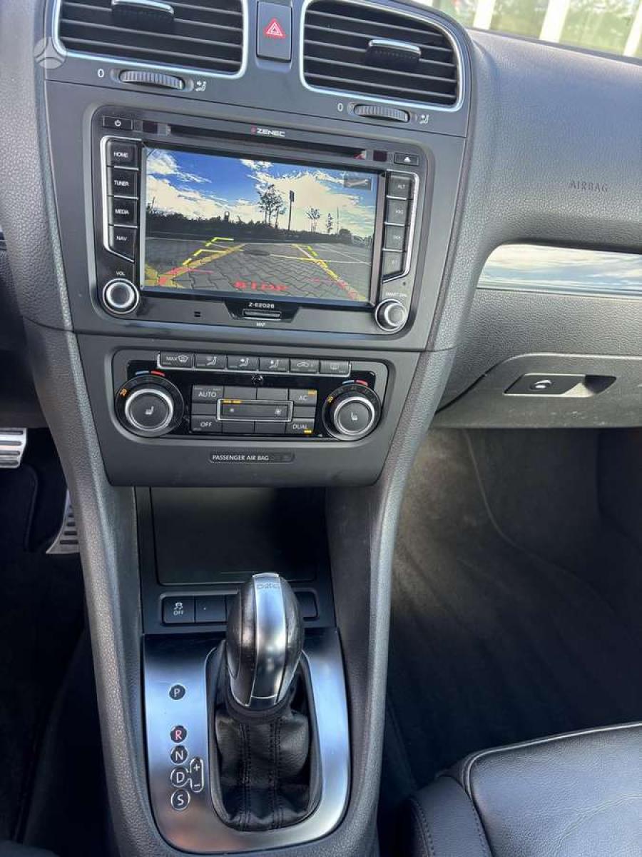 Melns Volkswagen Golf 2011 Viļņa, ar dzinēja tilpumu 1.40 L un nobraukumu 170 tūkst. km par 5450 €, foto 13 vietnē AUTOMOTO.COM.LV