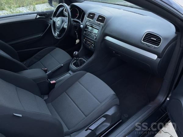 Melns Volkswagen Golf 2011 Rīga, ar dzinēja tilpumu 1.60 L un nobraukumu 175 tūkst. km par 5800 €, foto 9 vietnē AUTOMOTO.COM.LV