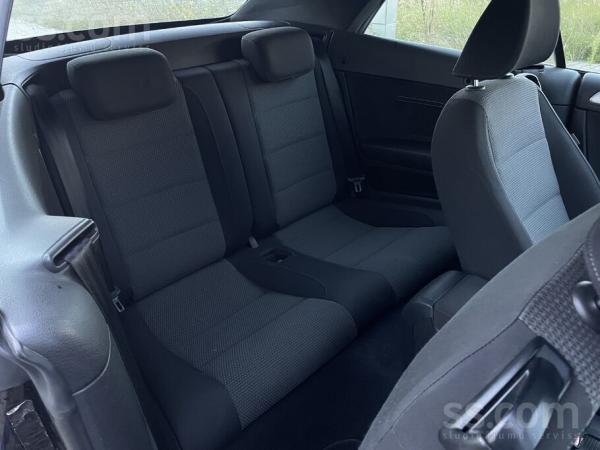 Melns Volkswagen Golf 2011 Rīga, ar dzinēja tilpumu 1.60 L un nobraukumu 175 tūkst. km par 5800 €, foto 10 vietnē AUTOMOTO.COM.LV