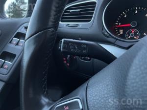 Melns Volkswagen Golf 2011 Rīga, ar dzinēja tilpumu 1.60 L un nobraukumu 175 tūkst. km par 5800 €, foto 12 vietnē AUTOMOTO.COM.LV