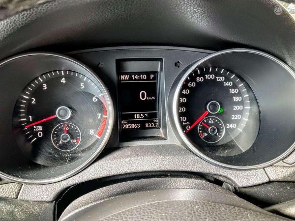Black Volkswagen Golf 2012 in Vilnius, with an engine capacity of 1.39 L and mileage of 205 thousand km for 5750 €, photo 11 on AUTOMOTO.COM.LV