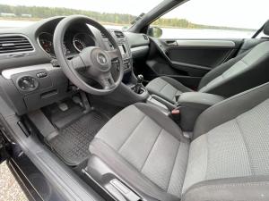 Black Volkswagen Golf 2012 in Riga, with an engine capacity of 1.60 L and mileage of 173 thousand km for 5750 €, photo 3 on AUTOMOTO.COM.LV