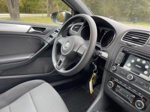 Black Volkswagen Golf 2012 in Riga, with an engine capacity of 1.60 L and mileage of 173 thousand km for 5750 €, photo 11 on AUTOMOTO.COM.LV
