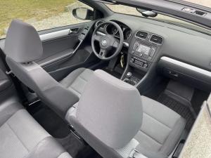 Black Volkswagen Golf 2012 in Riga, with an engine capacity of 1.60 L and mileage of 173 thousand km for 5750 €, photo 17 on AUTOMOTO.COM.LV