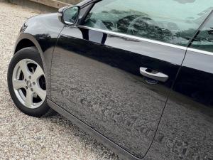Black Volkswagen Golf 2012 in Riga, with an engine capacity of 1.60 L and mileage of 173 thousand km for 5750 €, photo 22 on AUTOMOTO.COM.LV