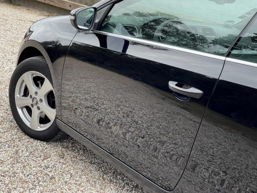Black Volkswagen Golf 2012 in Riga, with an engine capacity of 1.60 L and mileage of 173 thousand km for 5750 €, photo 22 on AUTOMOTO.COM.LV