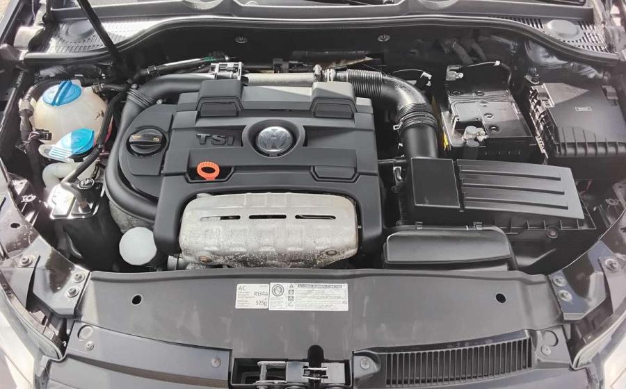 Black Volkswagen Golf 2012 in Marijampole, with an engine capacity of 1.39 L and mileage of 199 thousand km for 4999 €, photo 19 on AUTOMOTO.COM.LV