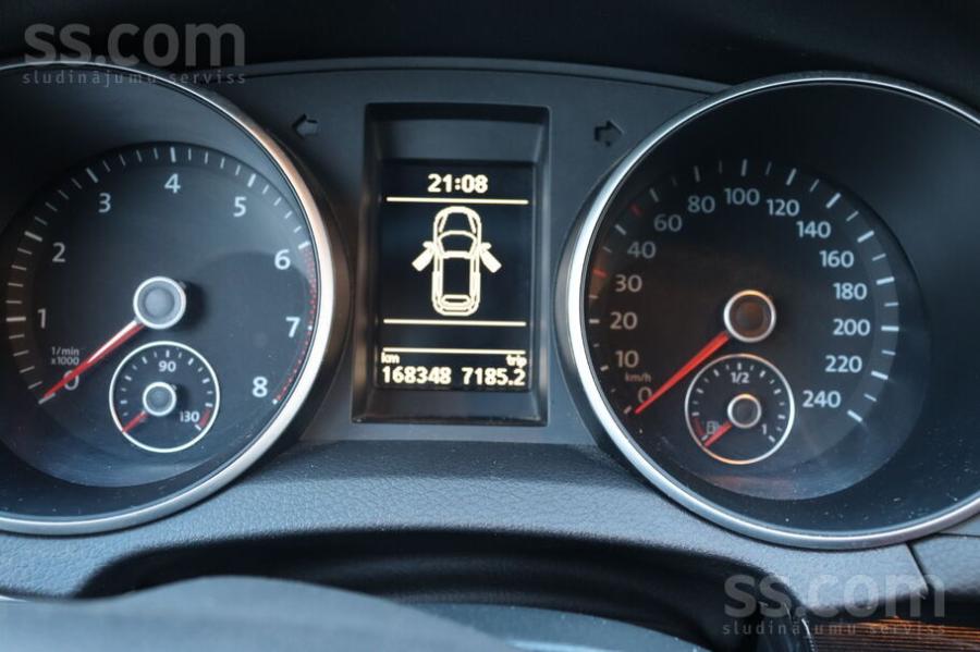 Melns Volkswagen Golf 2013 Jelgava, ar dzinēja tilpumu 1.40 L un nobraukumu 168 tūkst. km par 7900 €, foto 13 vietnē AUTOMOTO.COM.LV