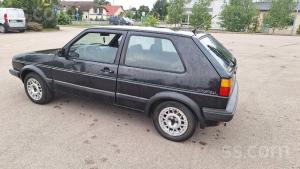 Черный Фольксваген Гольф 1990 в Тукумс, объемом двигателя 1.60 л и пробегом 376 тыс. км за 1100 €, фото  на AUTOMOTO.COM.LV