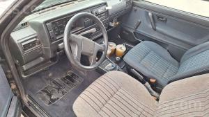 Melns Volkswagen Golf 1990 Tukums, ar dzinēja tilpumu 1.60 L un nobraukumu 376 tūkst. km par 1100 €, foto 6 vietnē AUTOMOTO.COM.LV
