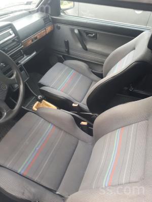 Black Volkswagen Golf 1991 in Riga, with an engine capacity of 1.80 L and mileage of 228 thousand km for 2200 €, photo 15 on AUTOMOTO.COM.LV