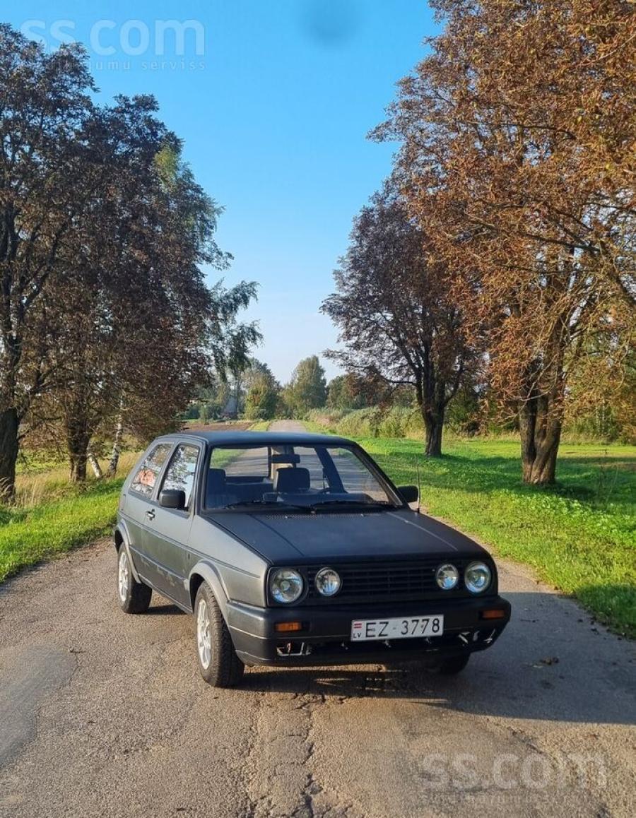 Melns Volkswagen Golf 1991 Bauska, ar dzinēja tilpumu 1.90 L un nobraukumu 273 tūkst. km par 1350 €, foto 1 vietnē AUTOMOTO.COM.LV