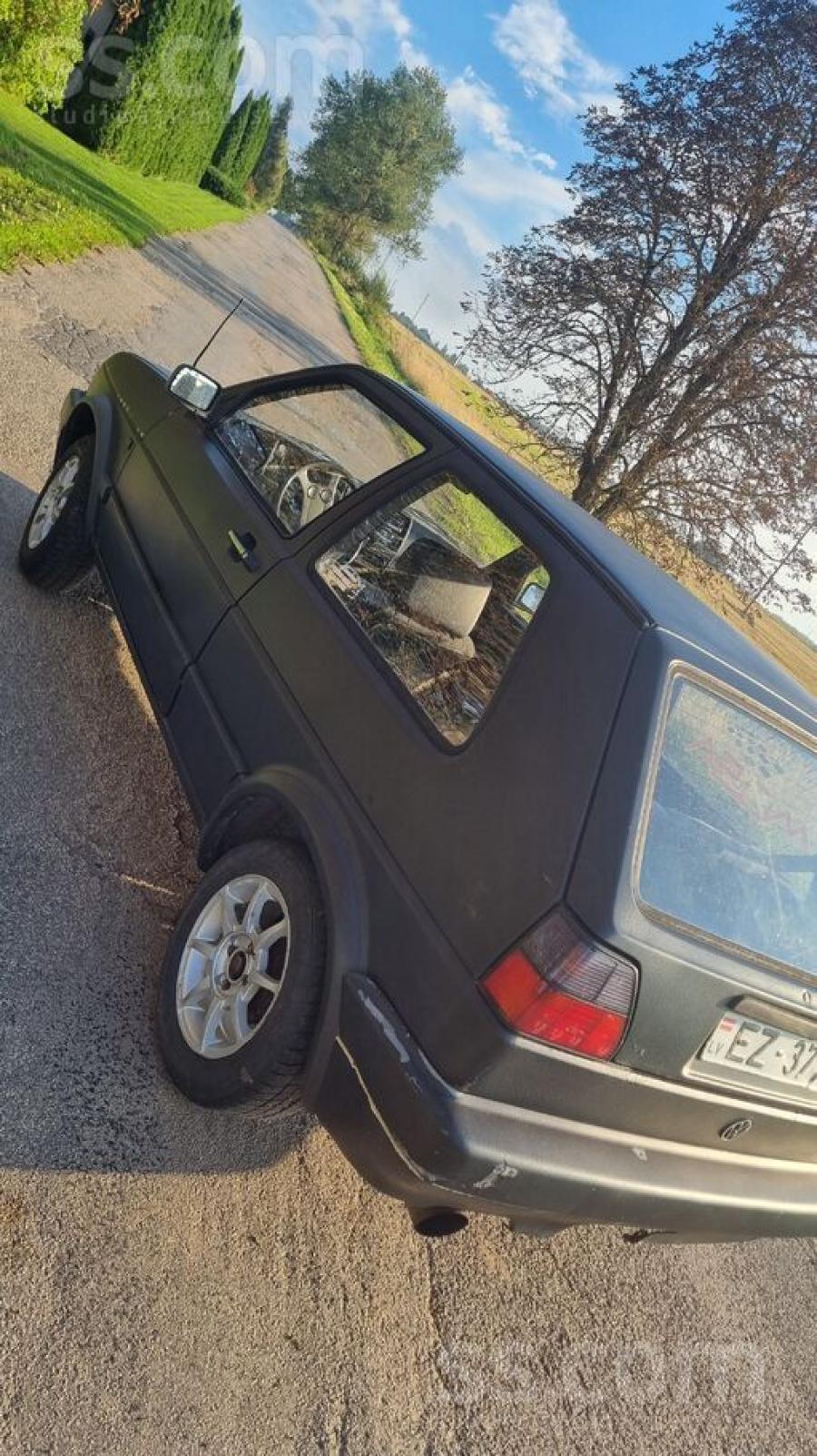Melns Volkswagen Golf 1991 Bauska, ar dzinēja tilpumu 1.90 L un nobraukumu 273 tūkst. km par 1350 €, foto 6 vietnē AUTOMOTO.COM.LV