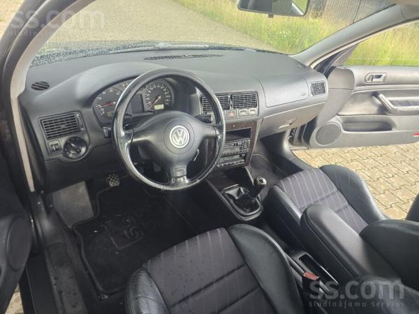 Black Volkswagen Golf 1999 in Riga, with an engine capacity of 1.80 L and mileage of 252 thousand km for 1890 €, photo 5 on AUTOMOTO.COM.LV