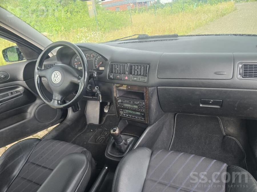 Melns Volkswagen Golf 1999 Rīga, ar dzinēja tilpumu 1.80 L un nobraukumu 252 tūkst. km par 1890 €, foto 8 vietnē AUTOMOTO.COM.LV