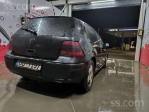 Melns Volkswagen Golf 1999 Rīga, ar dzinēja tilpumu 1.90 L un nobraukumu 423 tūkst. km par 1200 €, foto 4 vietnē AUTOMOTO.COM.LV