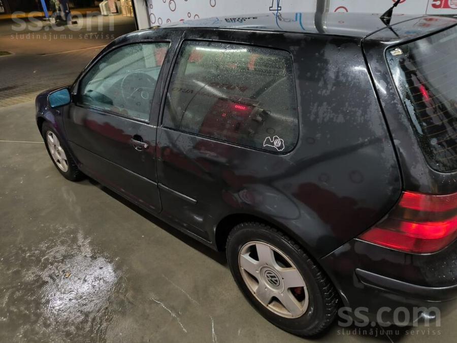 Melns Volkswagen Golf 1999 Rīga, ar dzinēja tilpumu 1.90 L un nobraukumu 423 tūkst. km par 1200 €, foto 7 vietnē AUTOMOTO.COM.LV