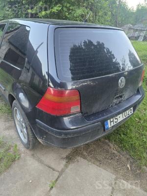 Melns Volkswagen Golf 2001 Dobele, ar dzinēja tilpumu 1.90 L un nobraukumu 410 tūkst. km par 1200 €, foto 4 vietnē AUTOMOTO.COM.LV