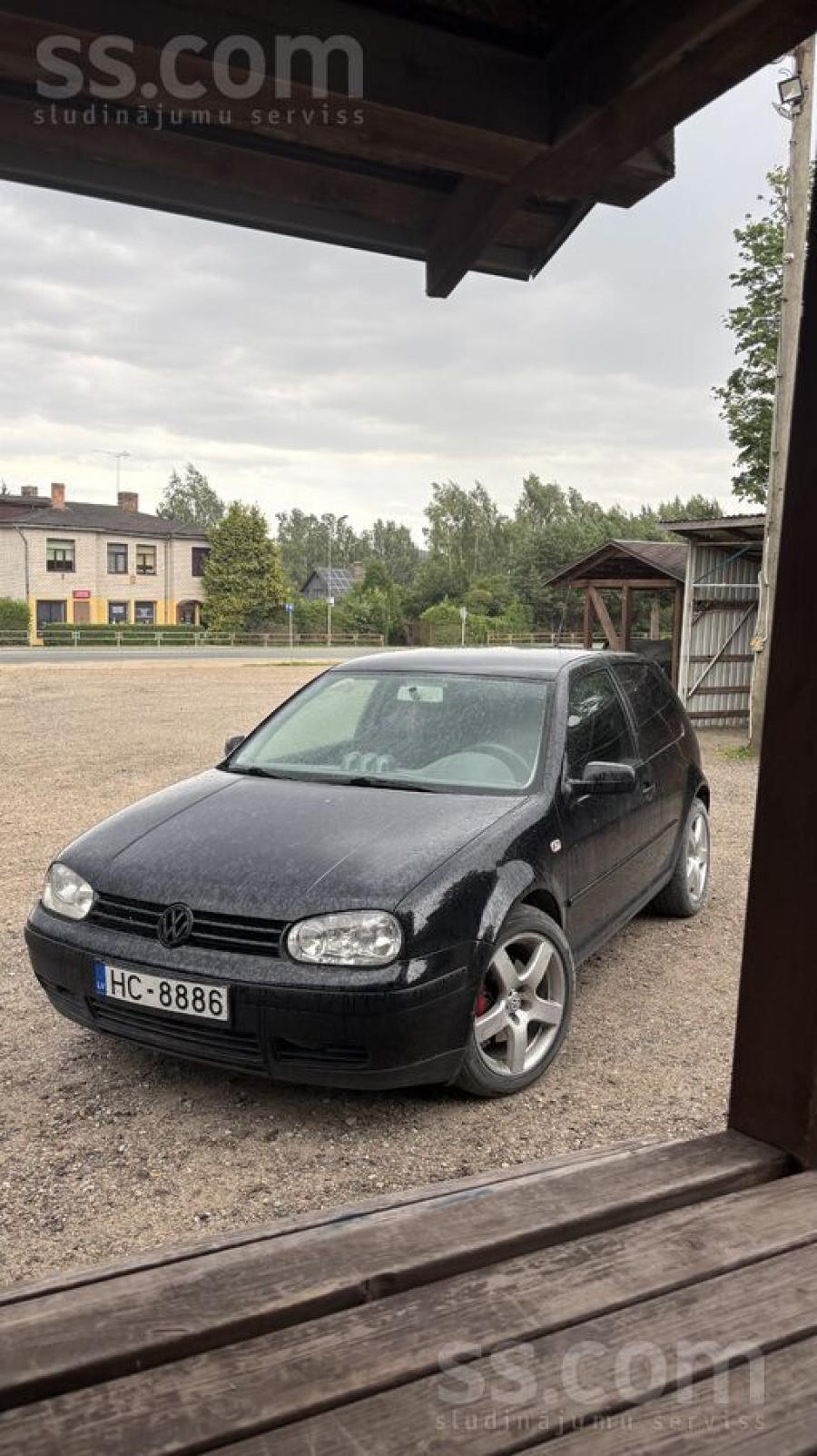 Melns Volkswagen Golf 2001 Bauska, ar dzinēja tilpumu 1.90 L un nobraukumu 447 tūkst. km par 1300 €, foto 1 vietnē AUTOMOTO.COM.LV